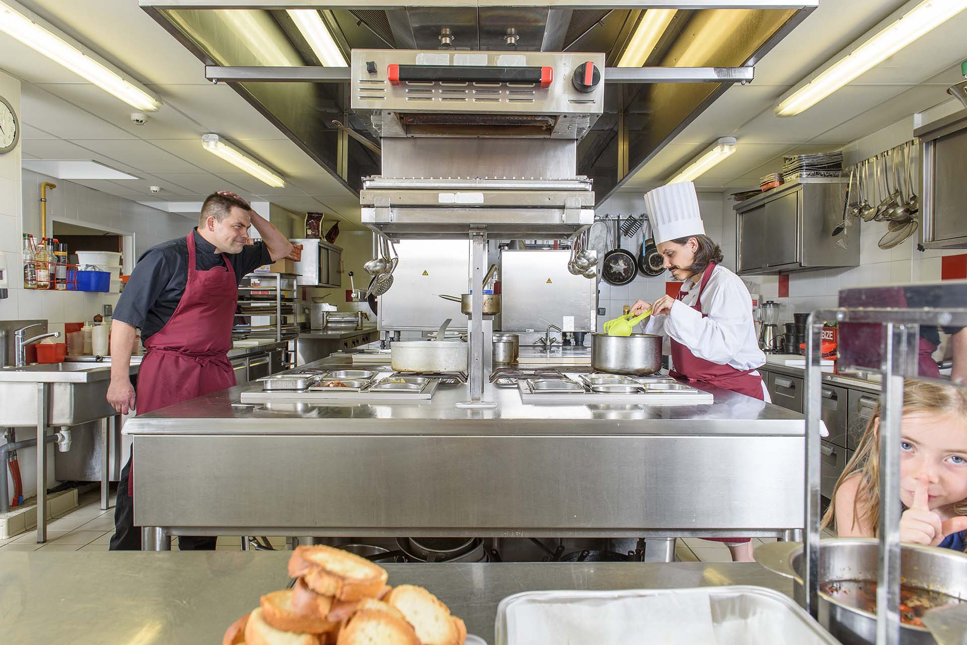 Hôtel Restaurant Le Chatard à Sarcey (Beaujolais) - Proche A89 | Réception