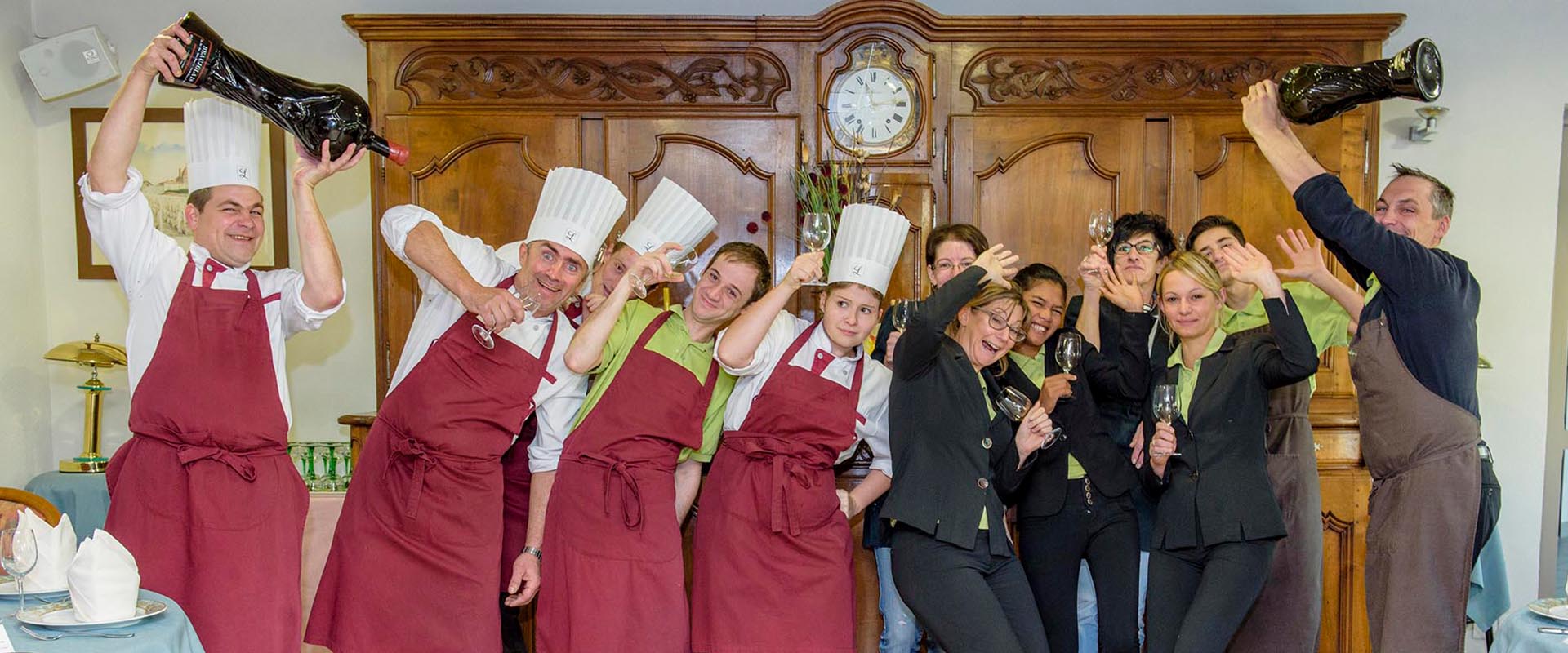 Hôtel Restaurant Le Chatard à Sarcey (Beaujolais) - Proche A89 | Réception